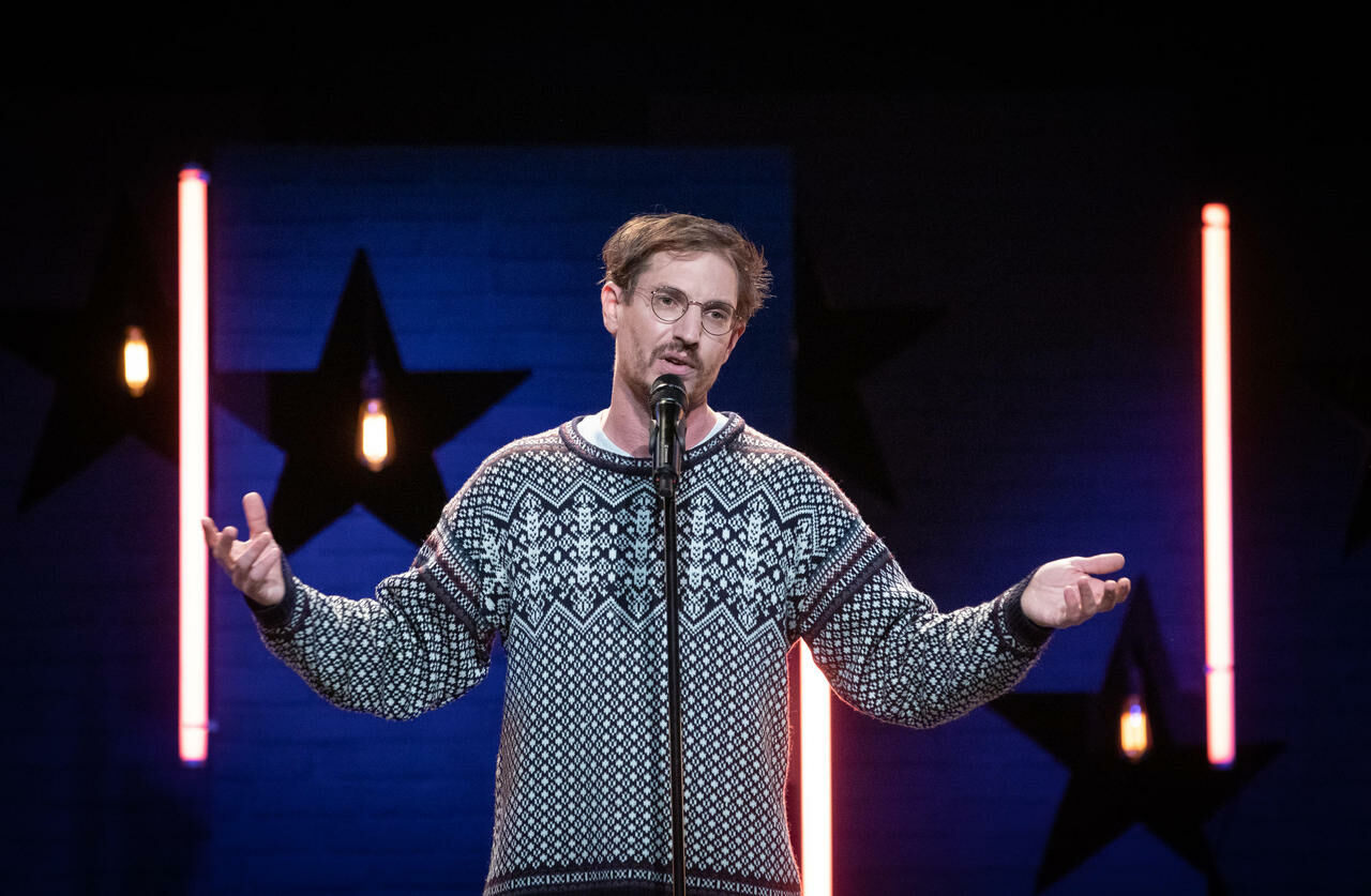 Alexis le Rossignol, dans son nouveau spectacle Le sens de la vie